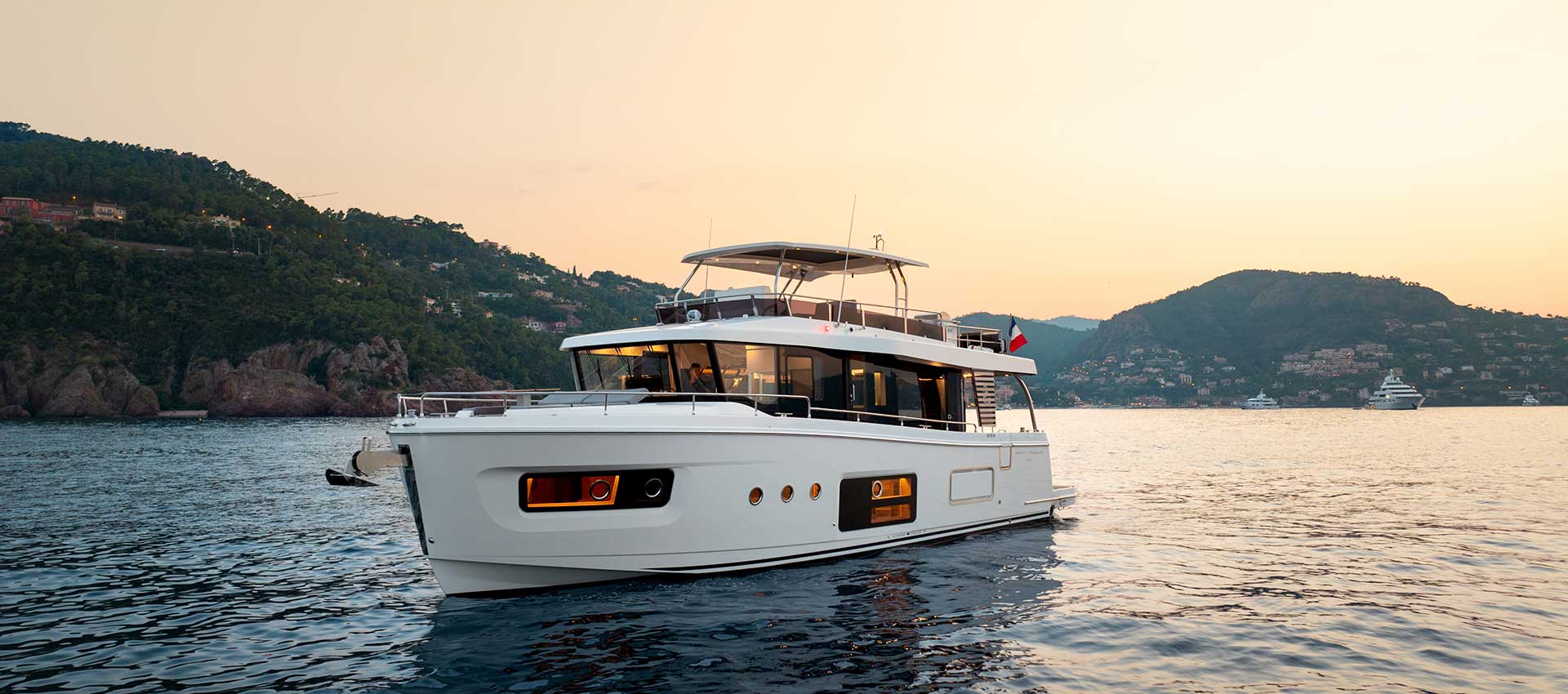 Swift Trawler 54 › BM Yachting